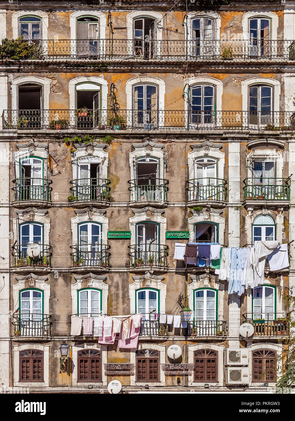 Pombaline style and architecture hi-res stock photography and images ...