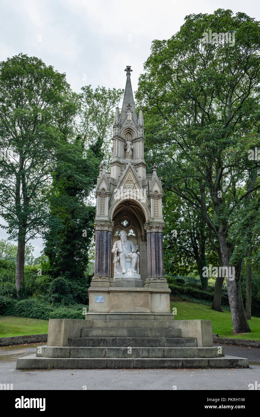 Sir titus salt statue hi-res stock photography and images - Alamy