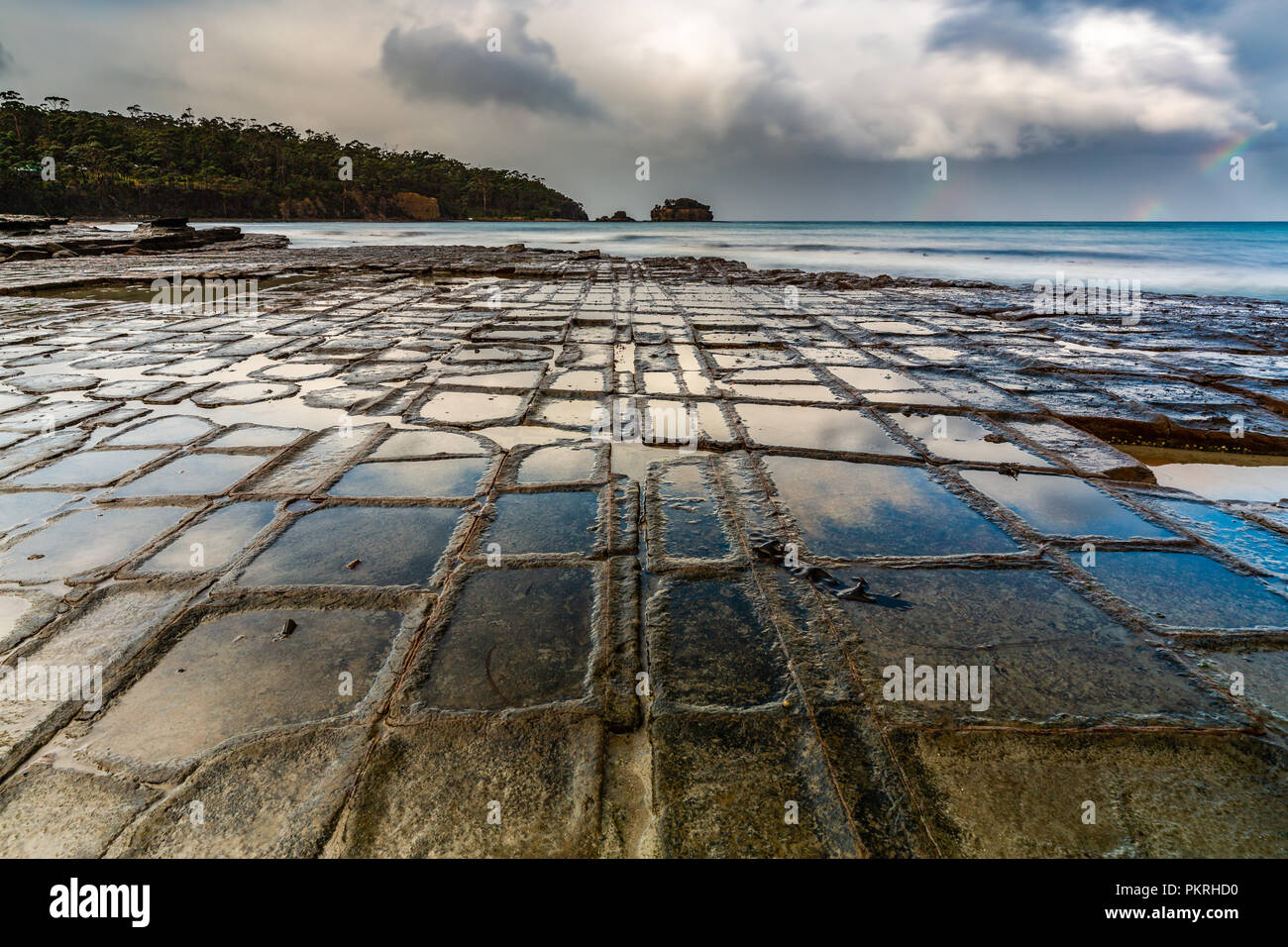 Tessellated Pavement Reflection Australia Stock Photo - Alamy