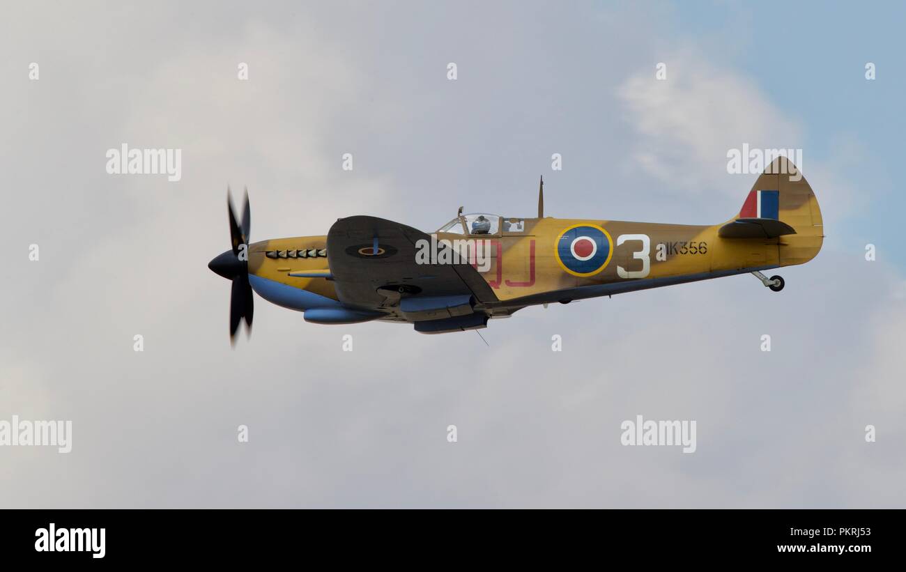 BBMF Supermarine Spitfire LF.IXc ‘MK356 / QJ-3’ flying at the 2018 ...