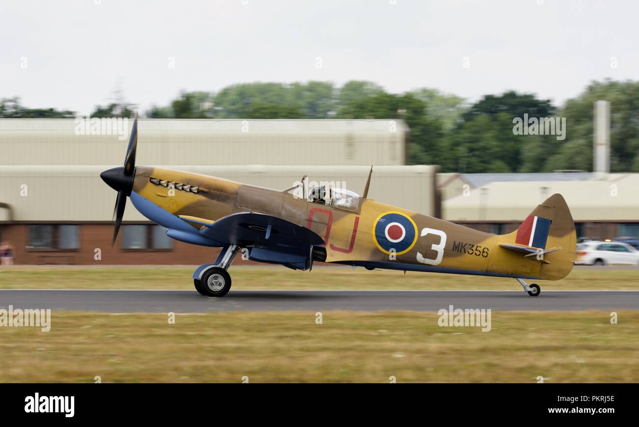 BBMF Supermarine Spitfire LF.IXc ‘MK356 / QJ-3’ flying at the 2018 ...