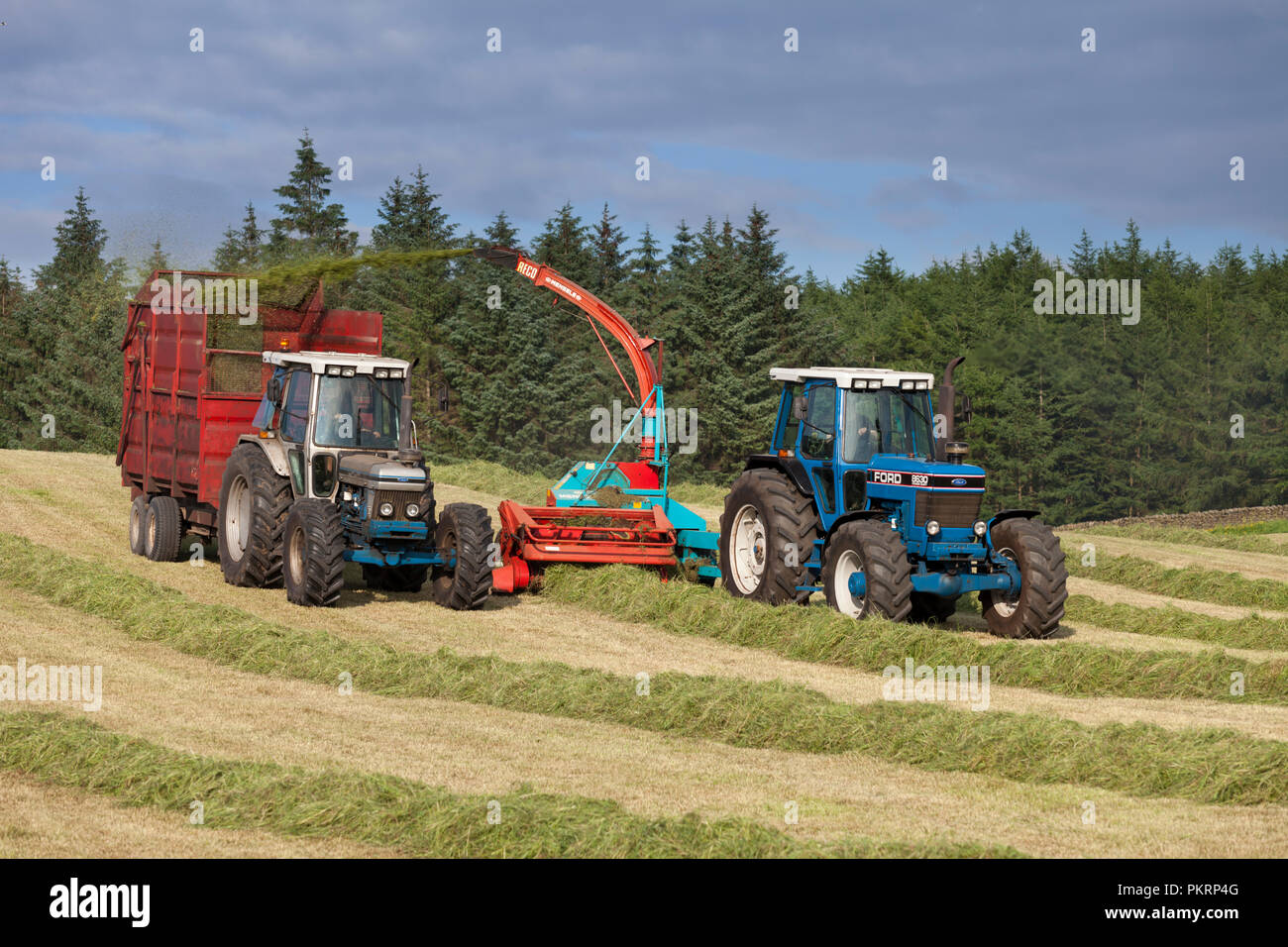 Silver ford tractor hi-res stock photography and images - Alamy