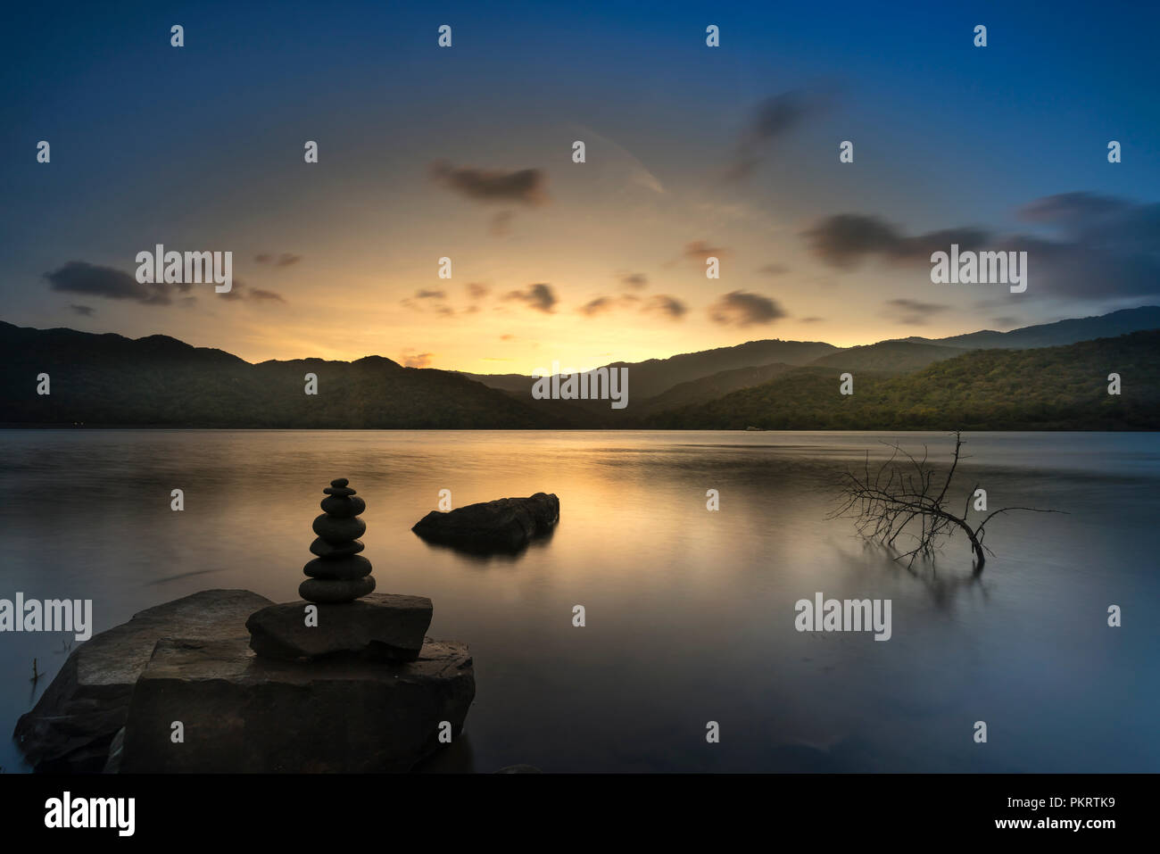 Stones sitting hi-res stock photography and images - Alamy