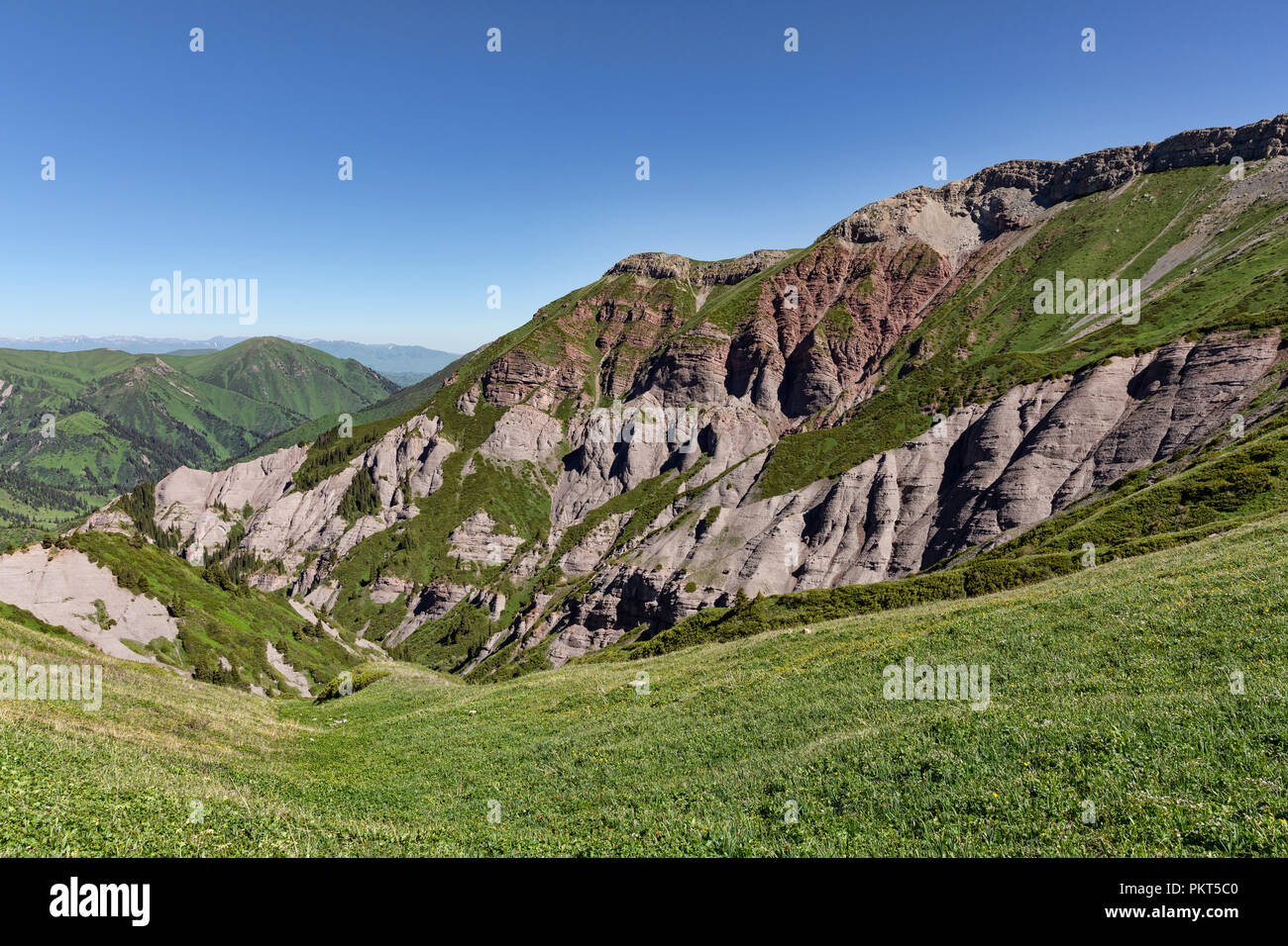 Purple geologic formation in Tyup River valley, Keskenkyia Loop trek ...