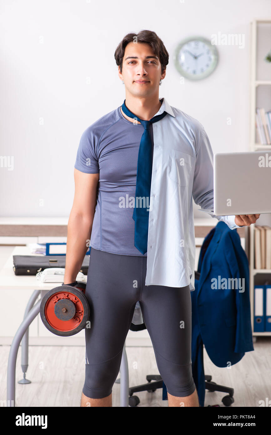 Employee combining work and healthy lifestyle Stock Photo - Alamy