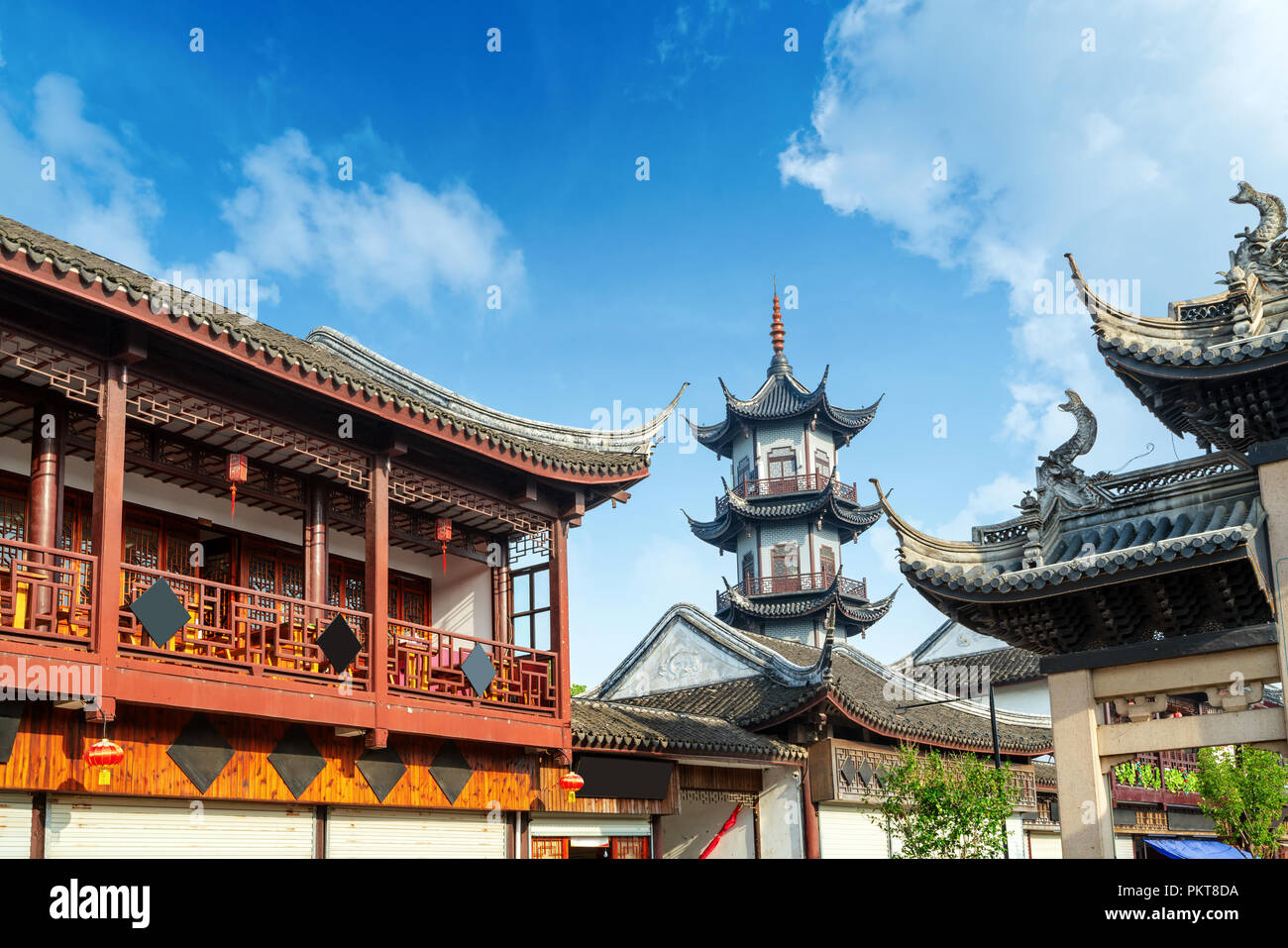 Zhouzhuang, Chinese ethnic style buildings and towers Stock Photo - Alamy