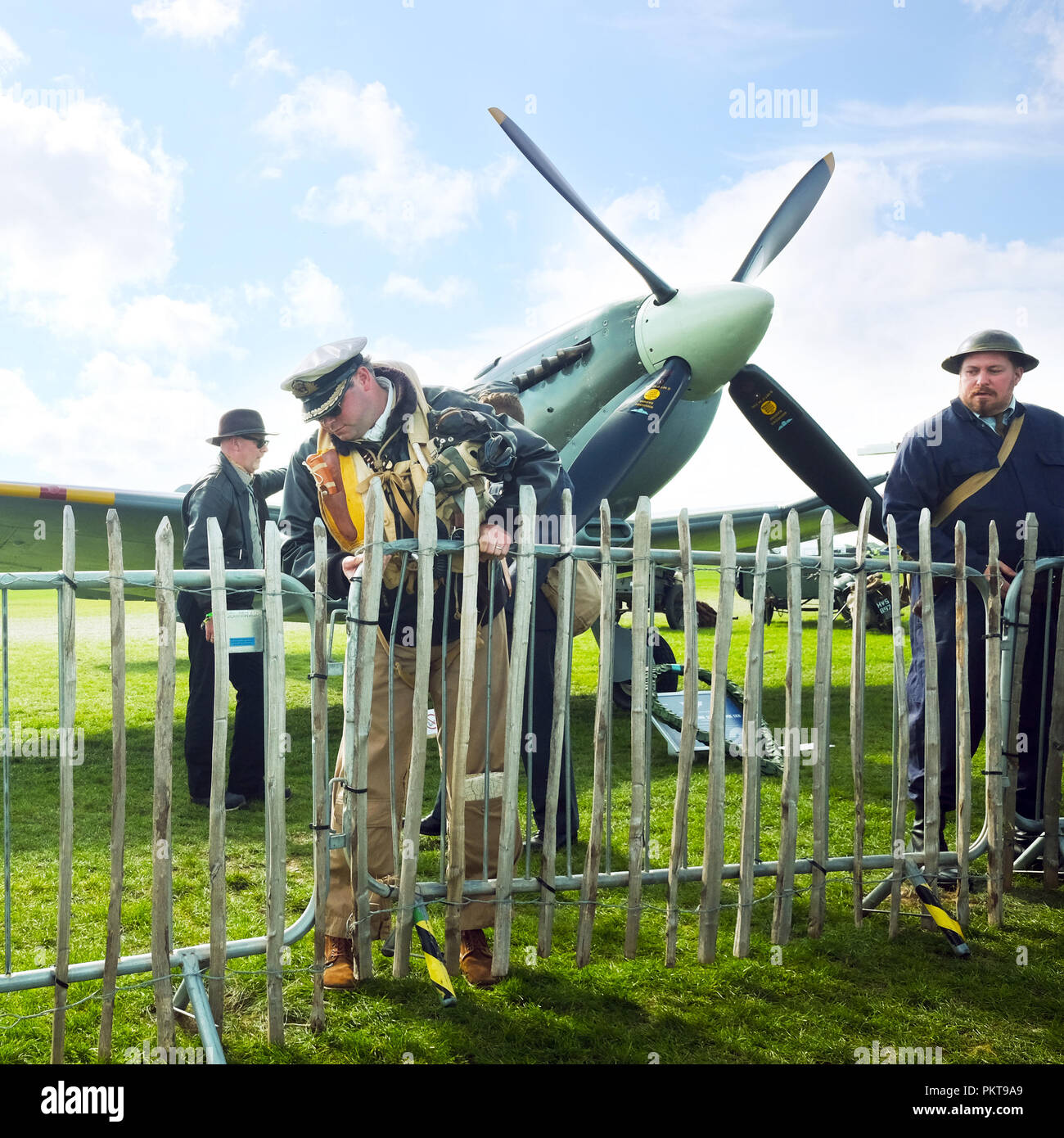 September 2018 Crew Adjusting The Fence Adjacent To A Supermarine