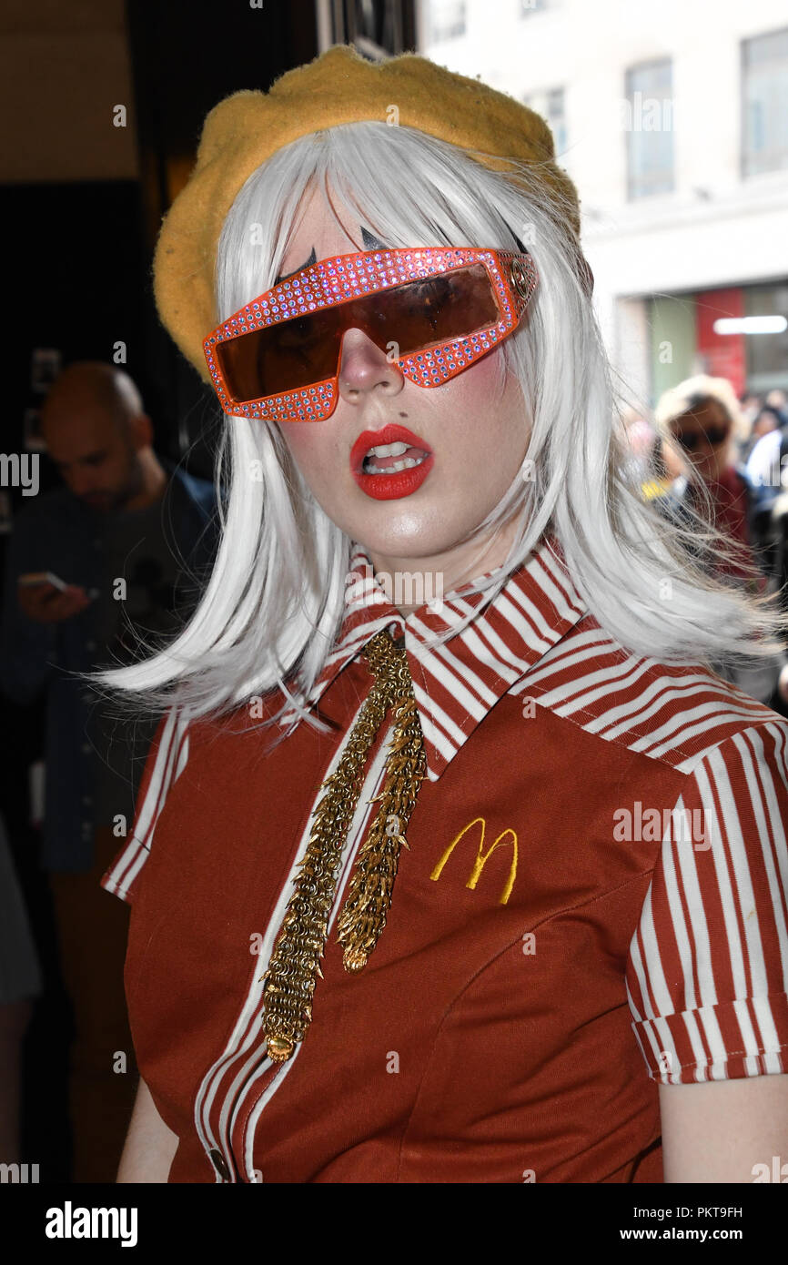 Izzy bee philips hi-res stock photography and images - Alamy