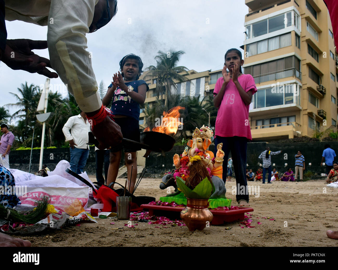 Ona indian hi-res stock photography and images - Alamy