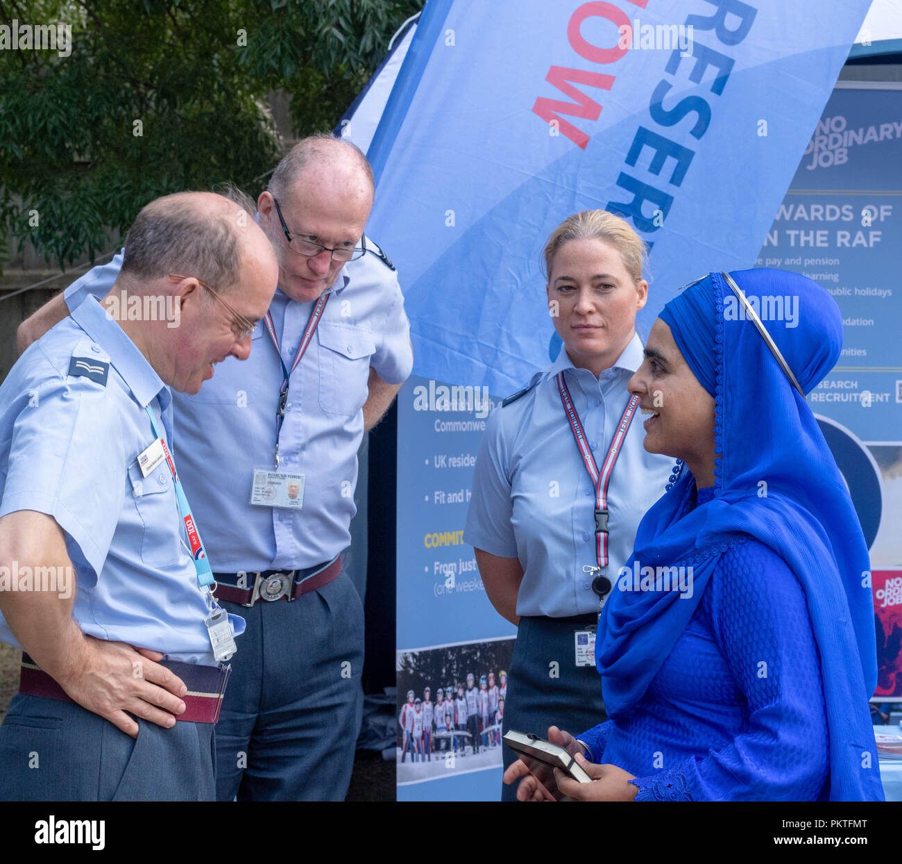 Sikh service personnel hi-res stock photography and images - Alamy