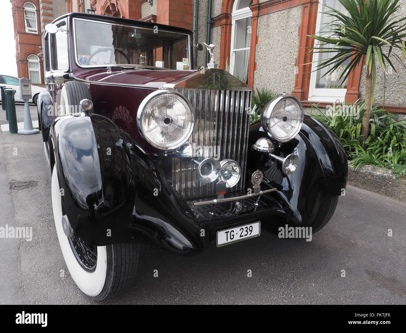 Rolls over cars hi-res stock photography and images - Alamy