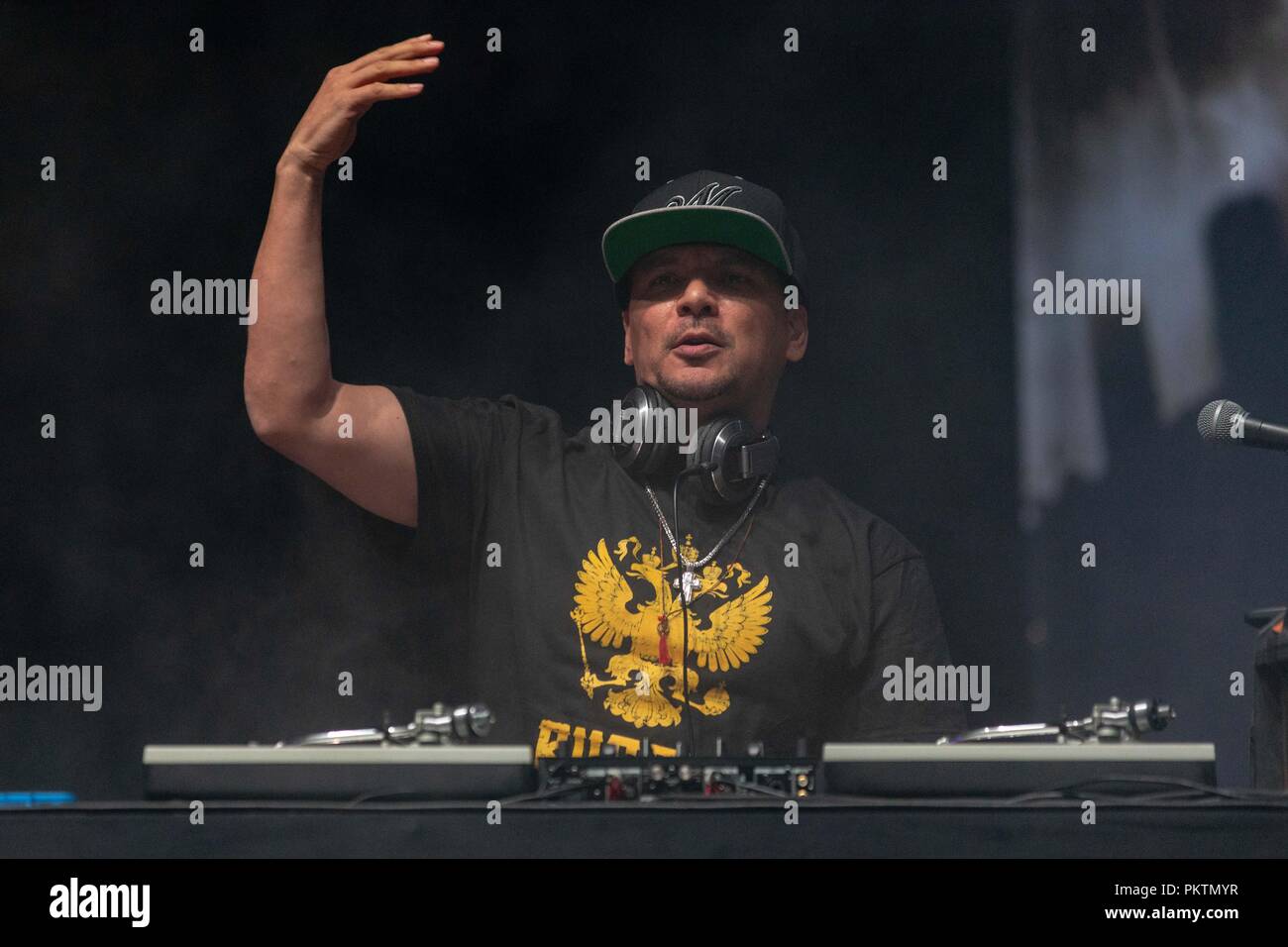 Mix master mike hi-res stock photography and images - Alamy