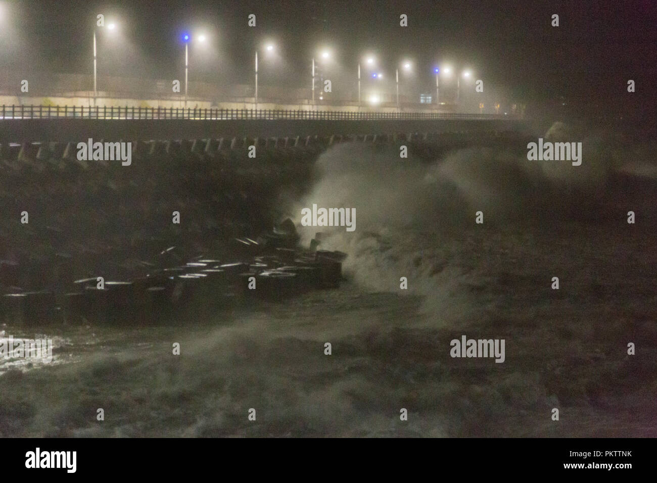 Rough Ocean Waves At Night High Resolution Stock Photography and Images ...