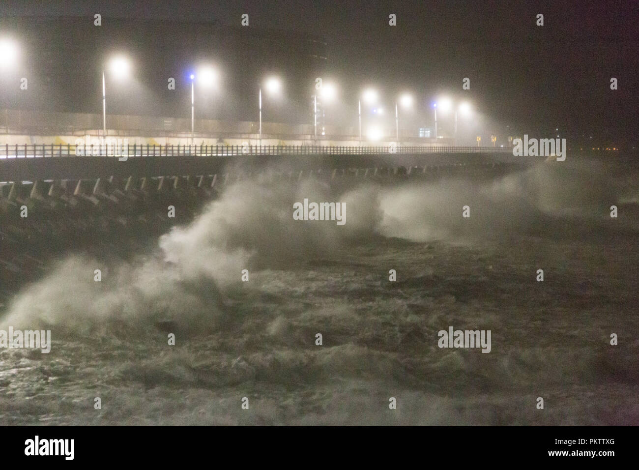 Rough ocean waves at night hi-res stock photography and images - Alamy