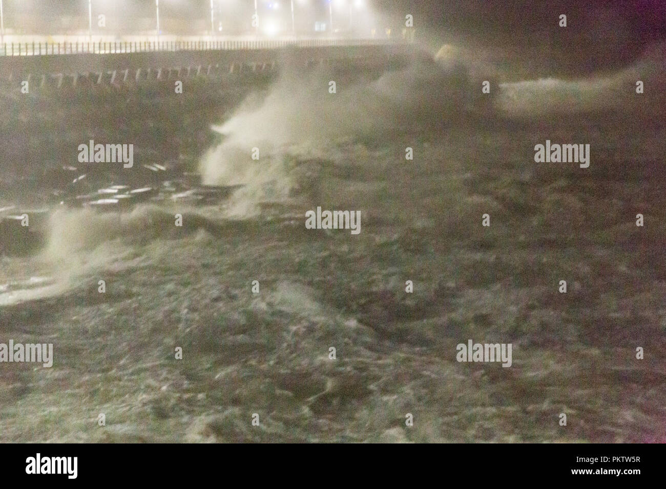 Rough Ocean Waves At Night High Resolution Stock Photography and Images ...
