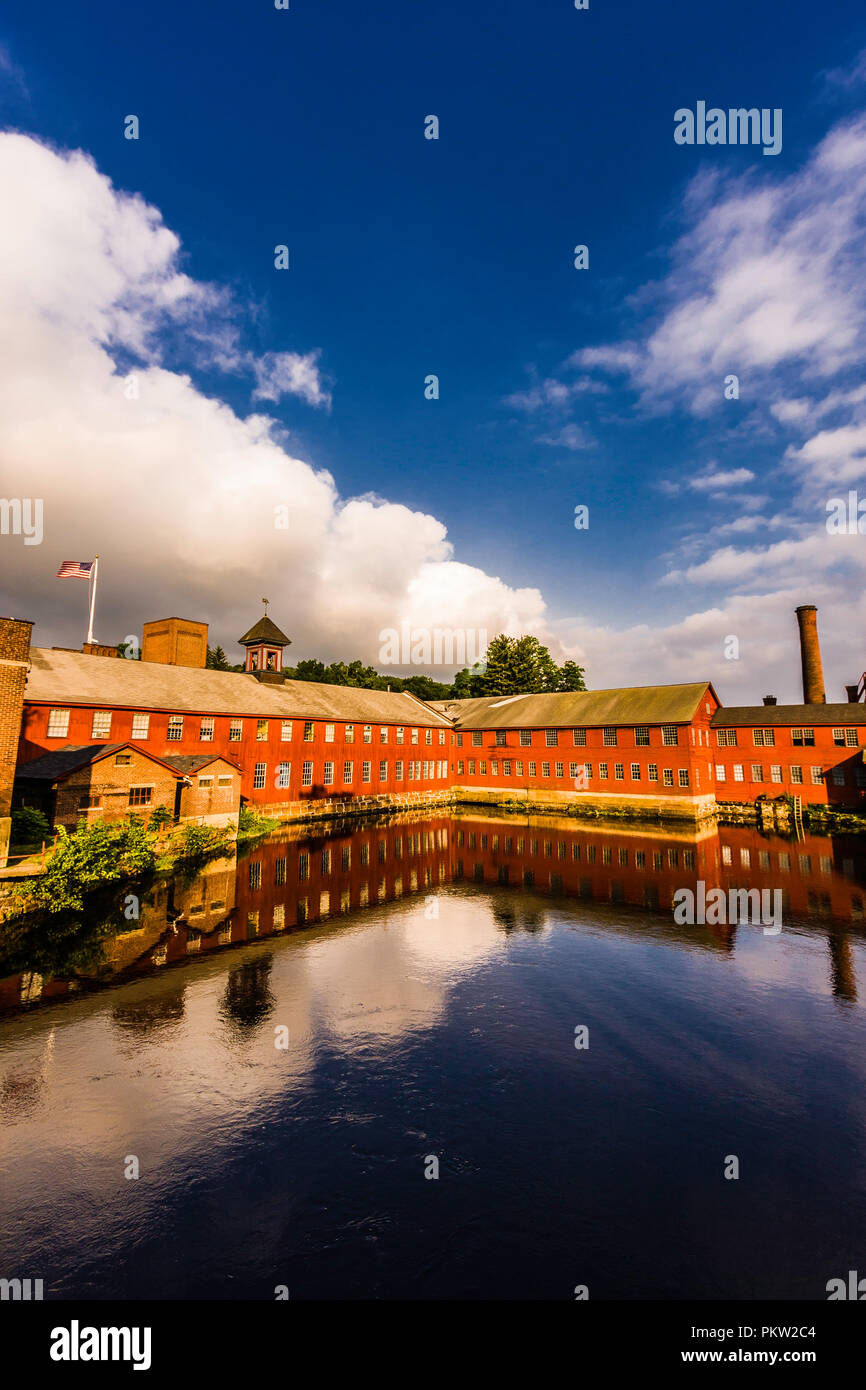 Collins company axe factory hi-res stock photography and images - Alamy