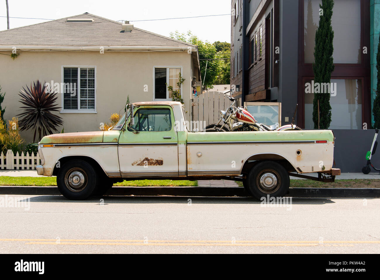 A view of a classic vintage pick up truck car in the street in LA Stock ...