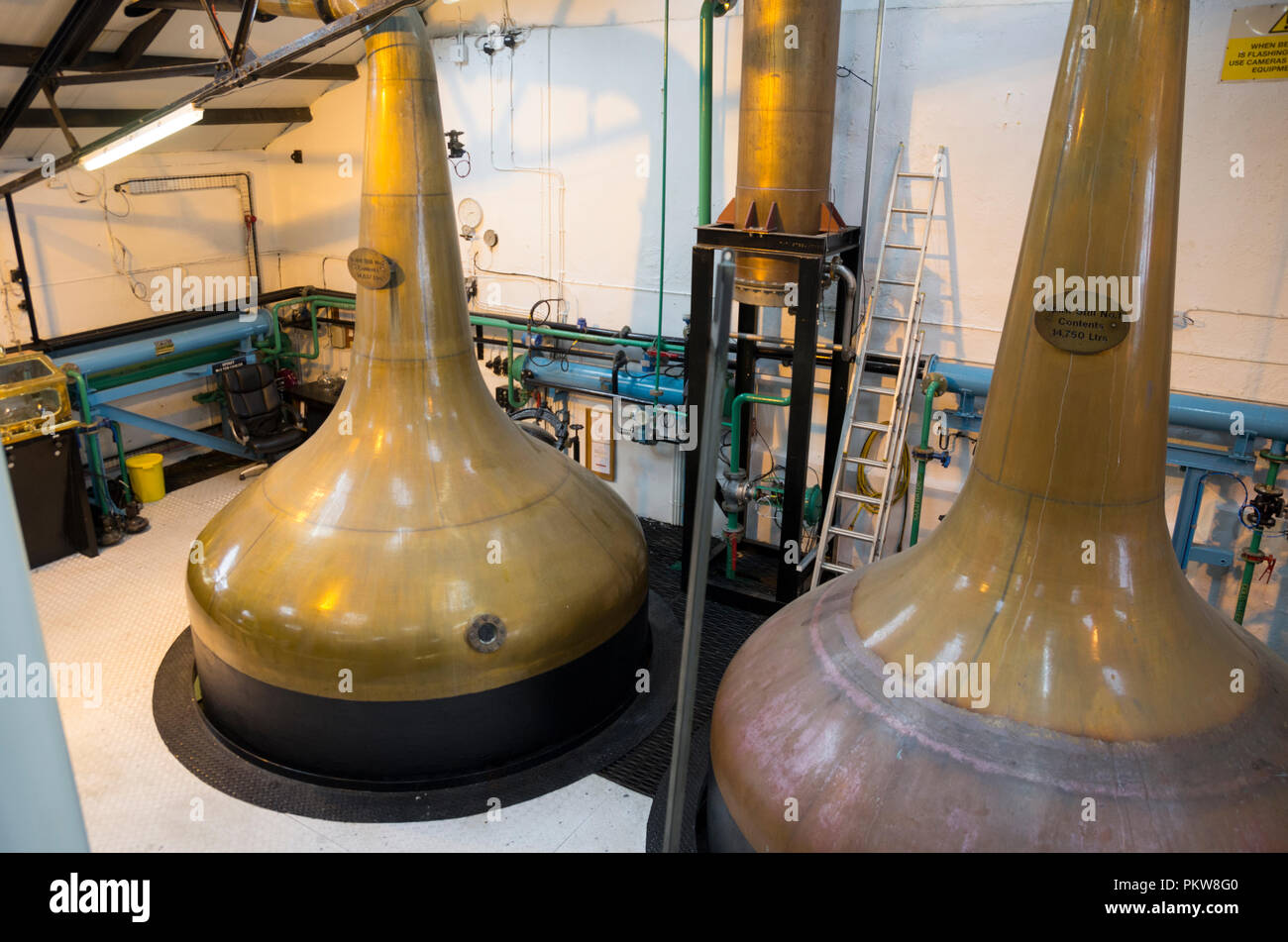Distillery at bowmore hi-res stock photography and images - Alamy