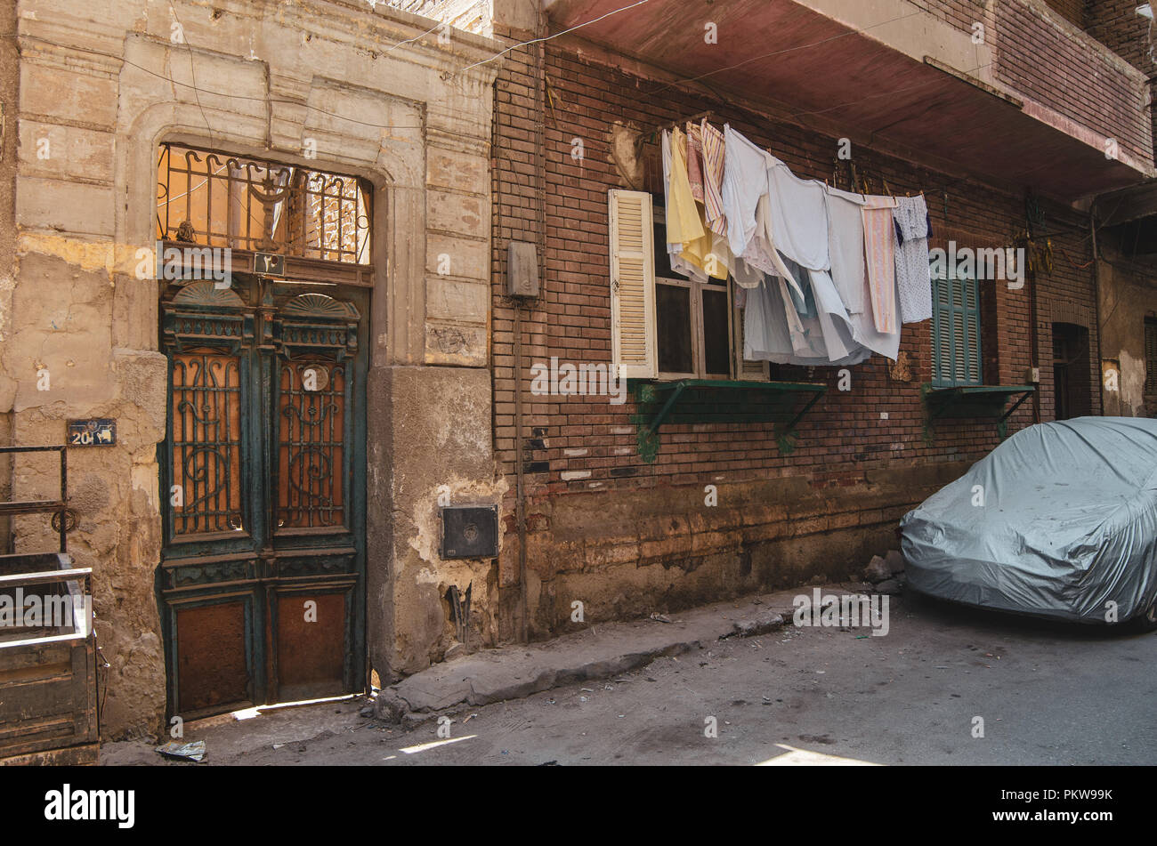 Cairo slums hi-res stock photography and images - Alamy