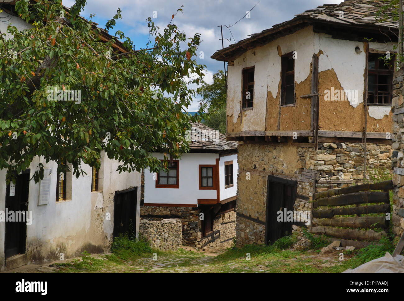 Old houses in the historical cultural reserve village of Dolen ...