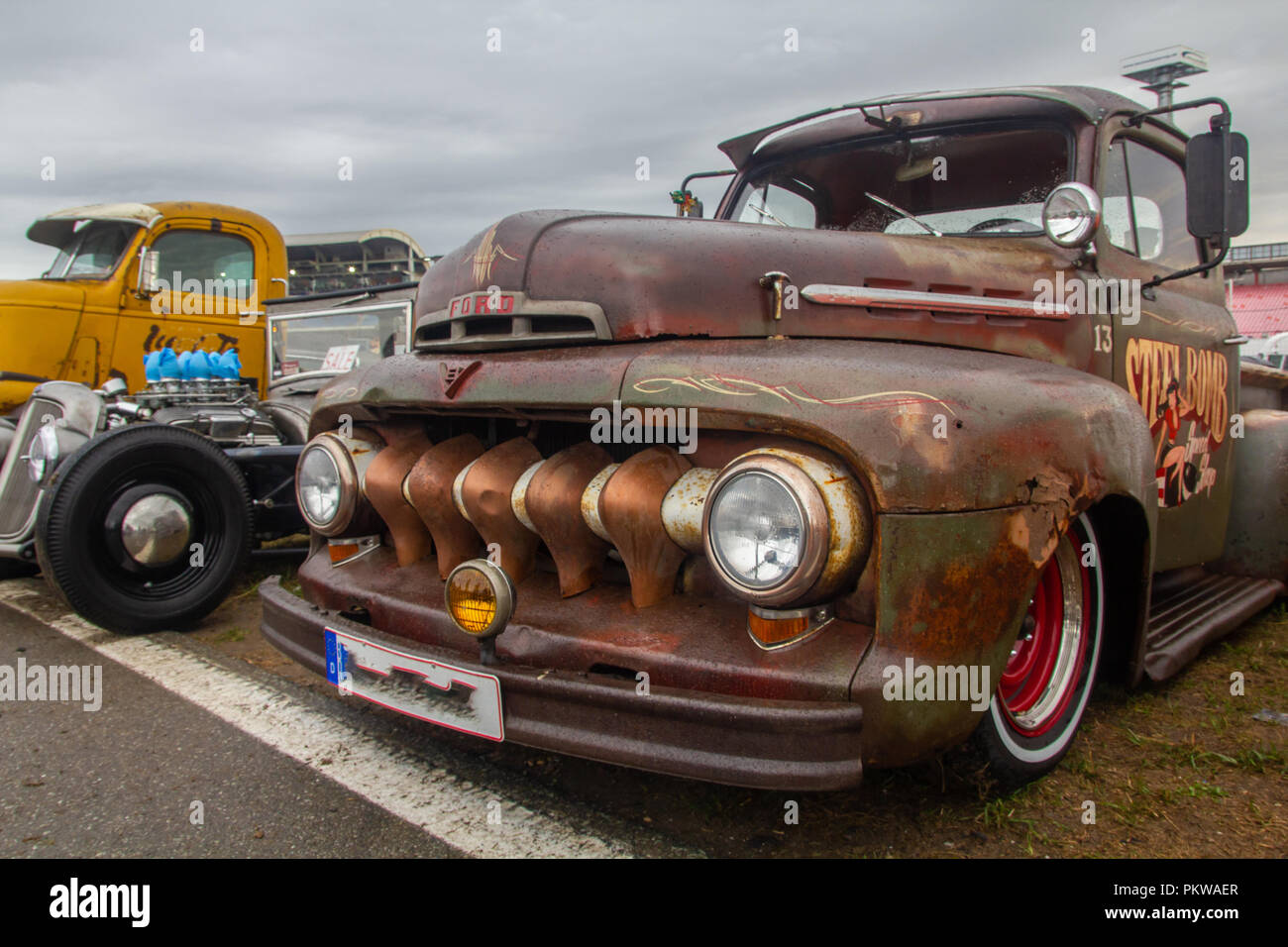 Rusty Old Ford Truck High Resolution Stock Photography and Images - Alamy