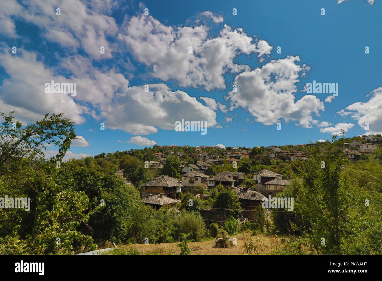 Old houses in the historical cultural reserve village of Dolen ...