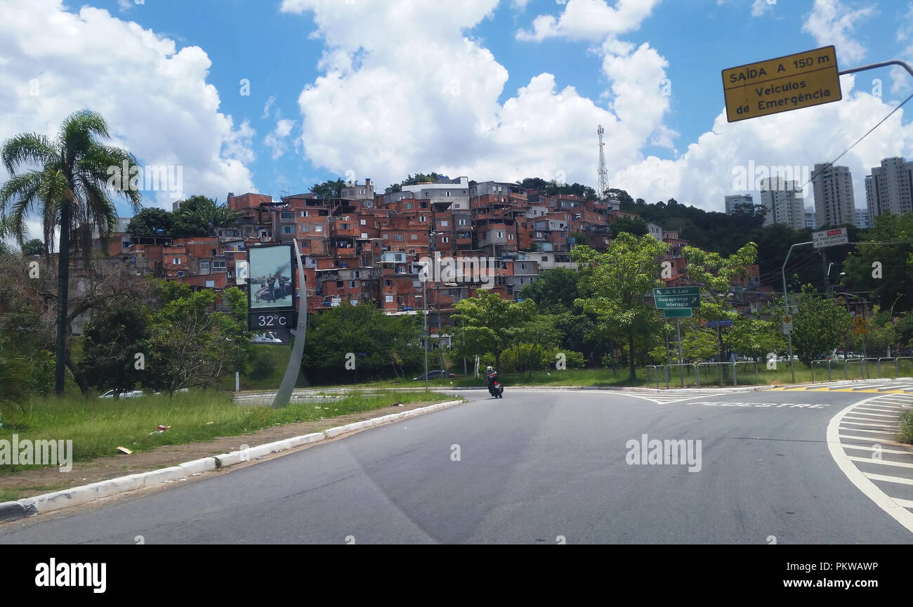 Slum of the city of Sao Paulo, Brazil Stock Photo - Alamy