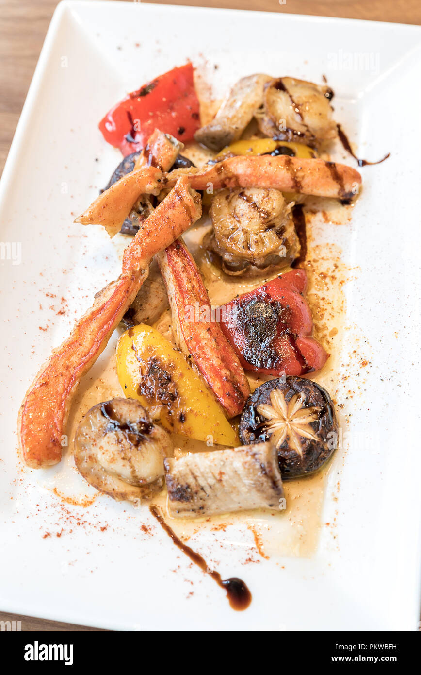 grilled taraba japanese king crab with scallop Stock Photo - Alamy