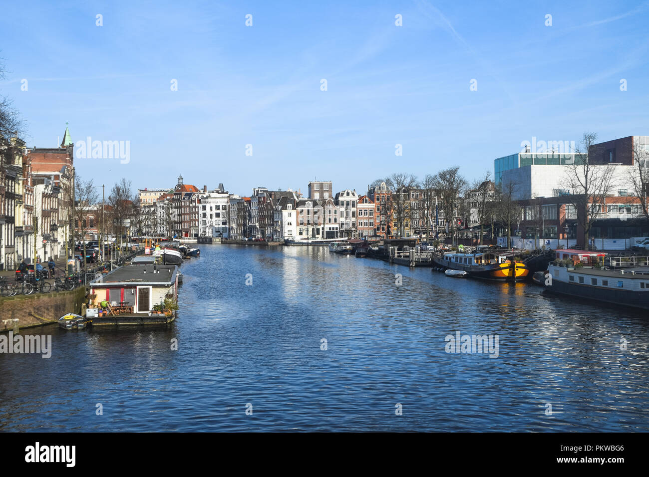 Nice canal hi-res stock photography and images - Alamy