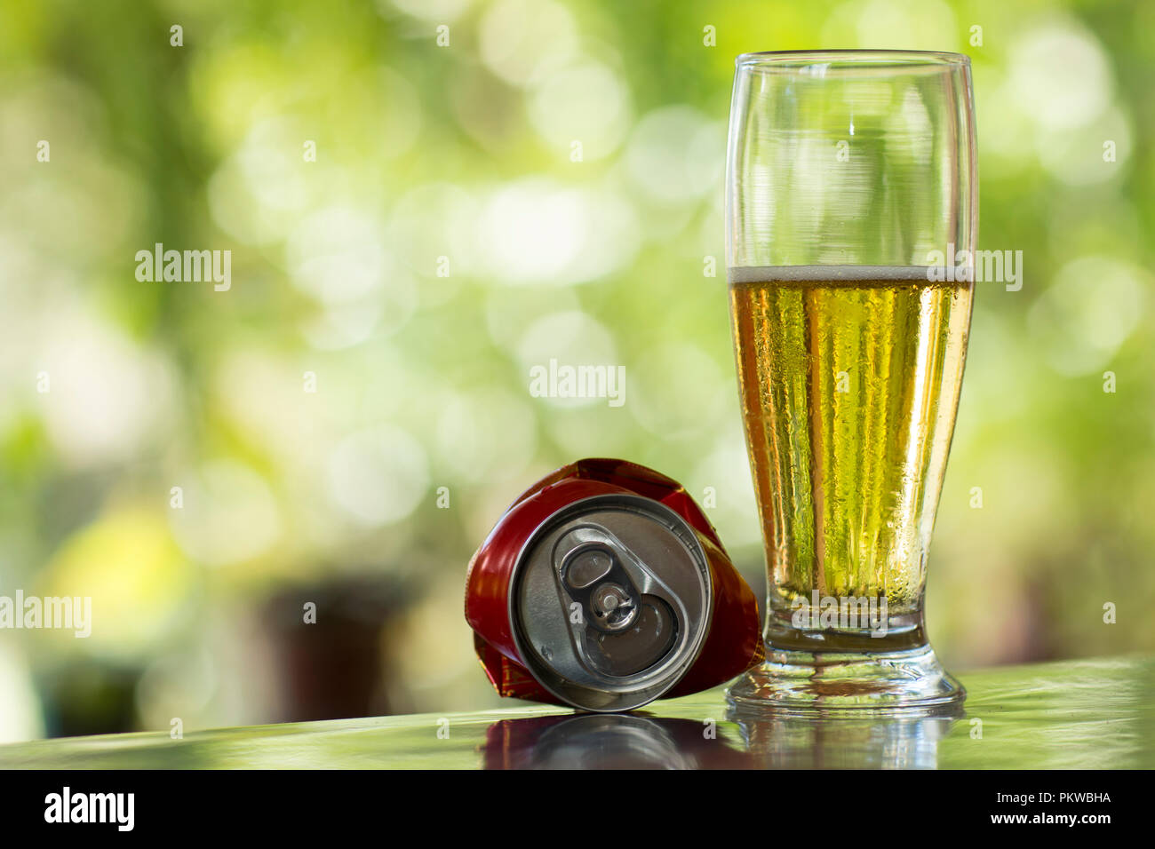 Blond house beer hi-res stock photography and images - Alamy