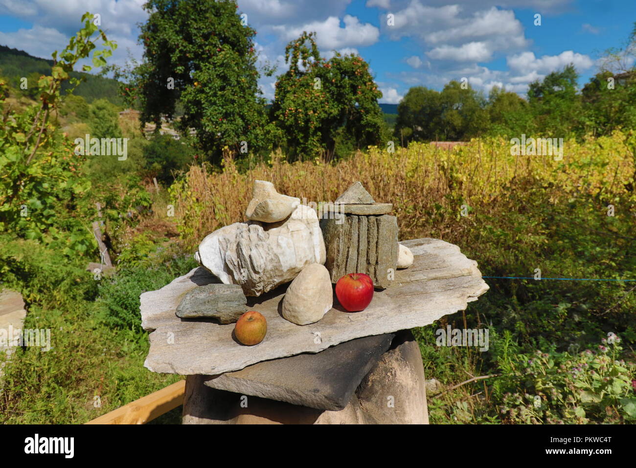 Old houses in the historical cultural reserve village of Dolen ...