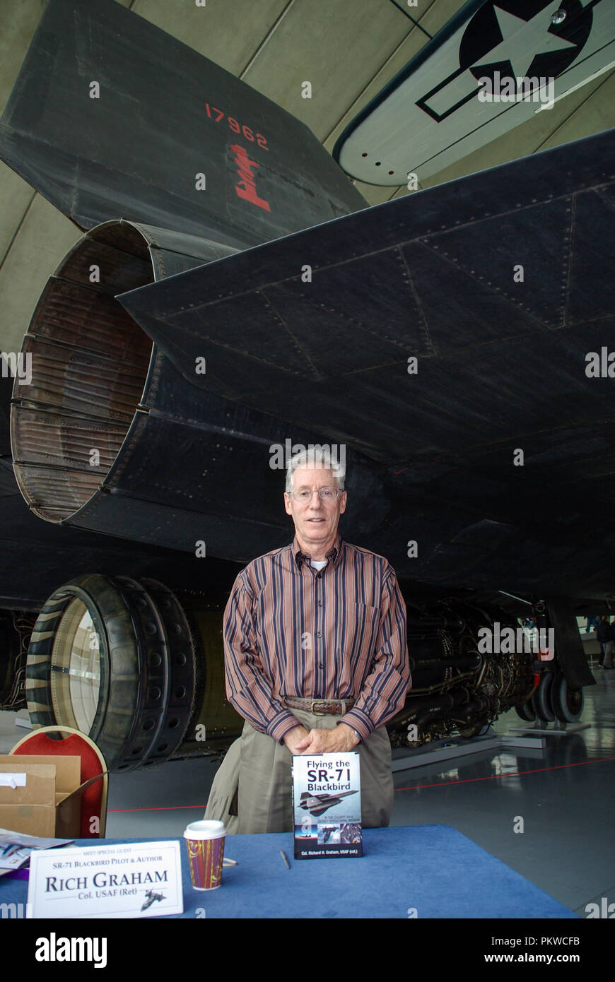 Rich Graham pilot of Lockheed SR-71 Blackbird spyplane jet, behind him ...