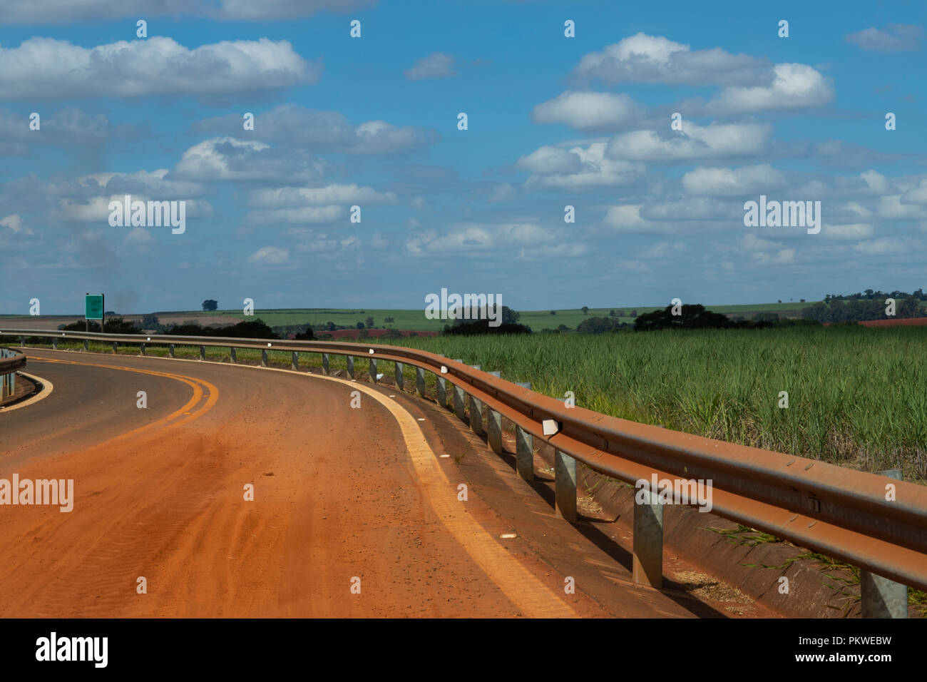 Dangerous curve to the left hi-res stock photography and images - Alamy