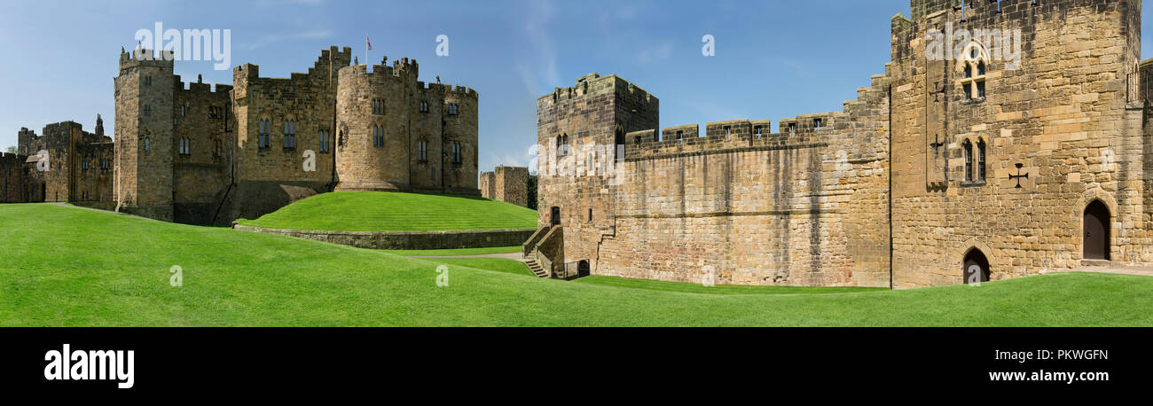 Alnwick Castle, home the Duke of Northumberland, panorama Stock Photo ...