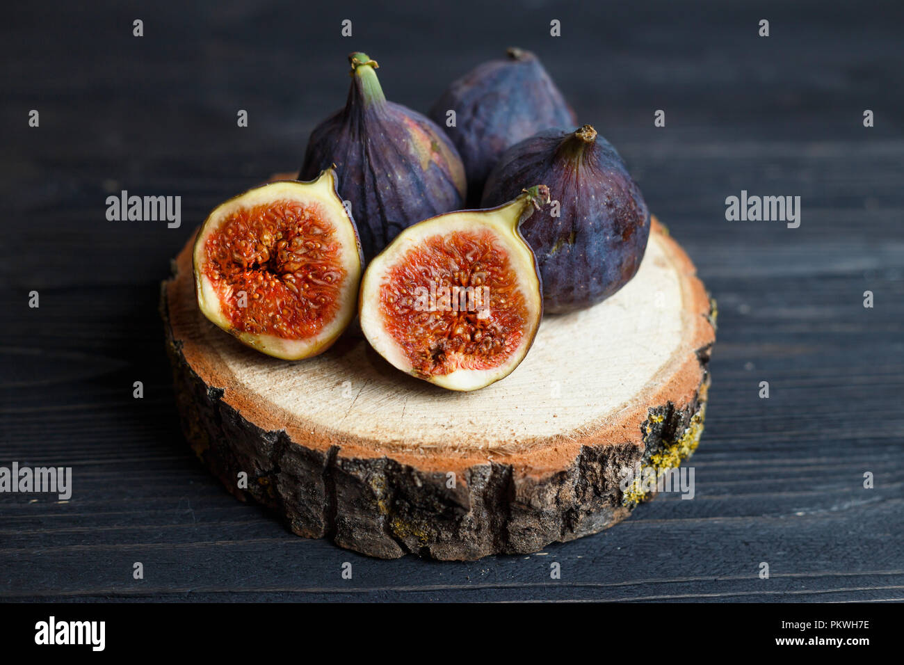 Sliced fig hi-res stock photography and images - Alamy