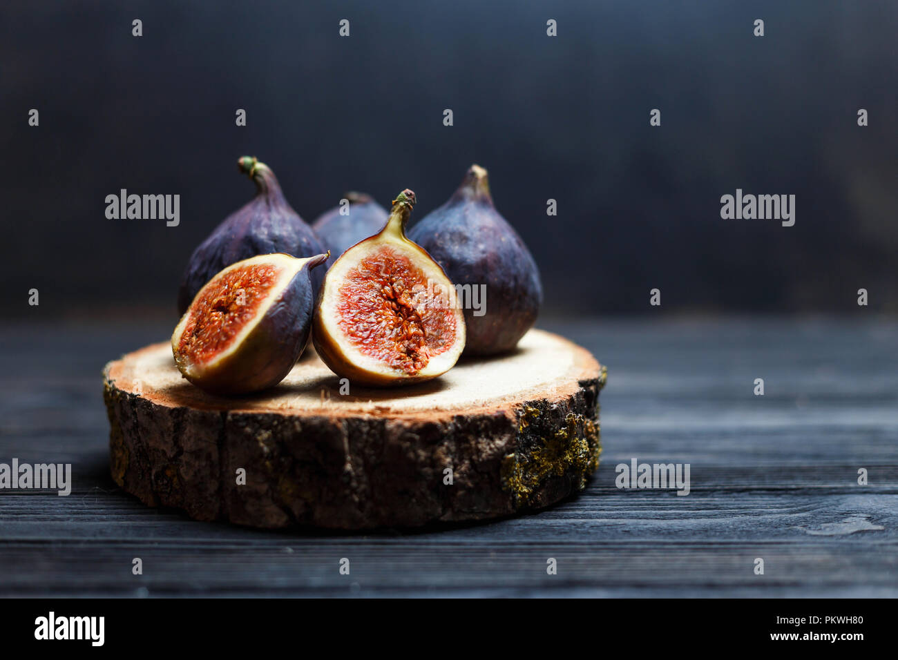 Sliced fig hi-res stock photography and images - Alamy