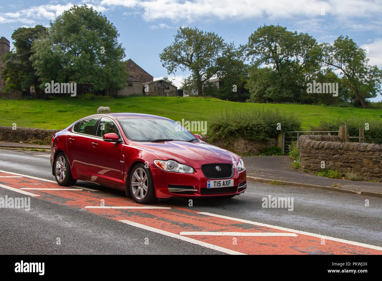 Red 2009 Jaguar XF Luxury V6 Auto Classic, vintage, veteran, cars of ...