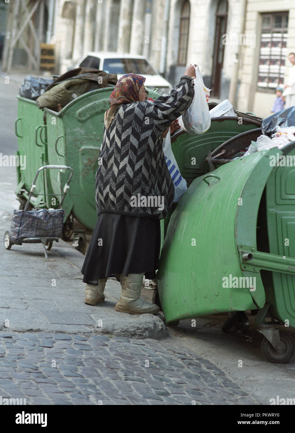 Rummaging bins hi-res stock photography and images - Alamy