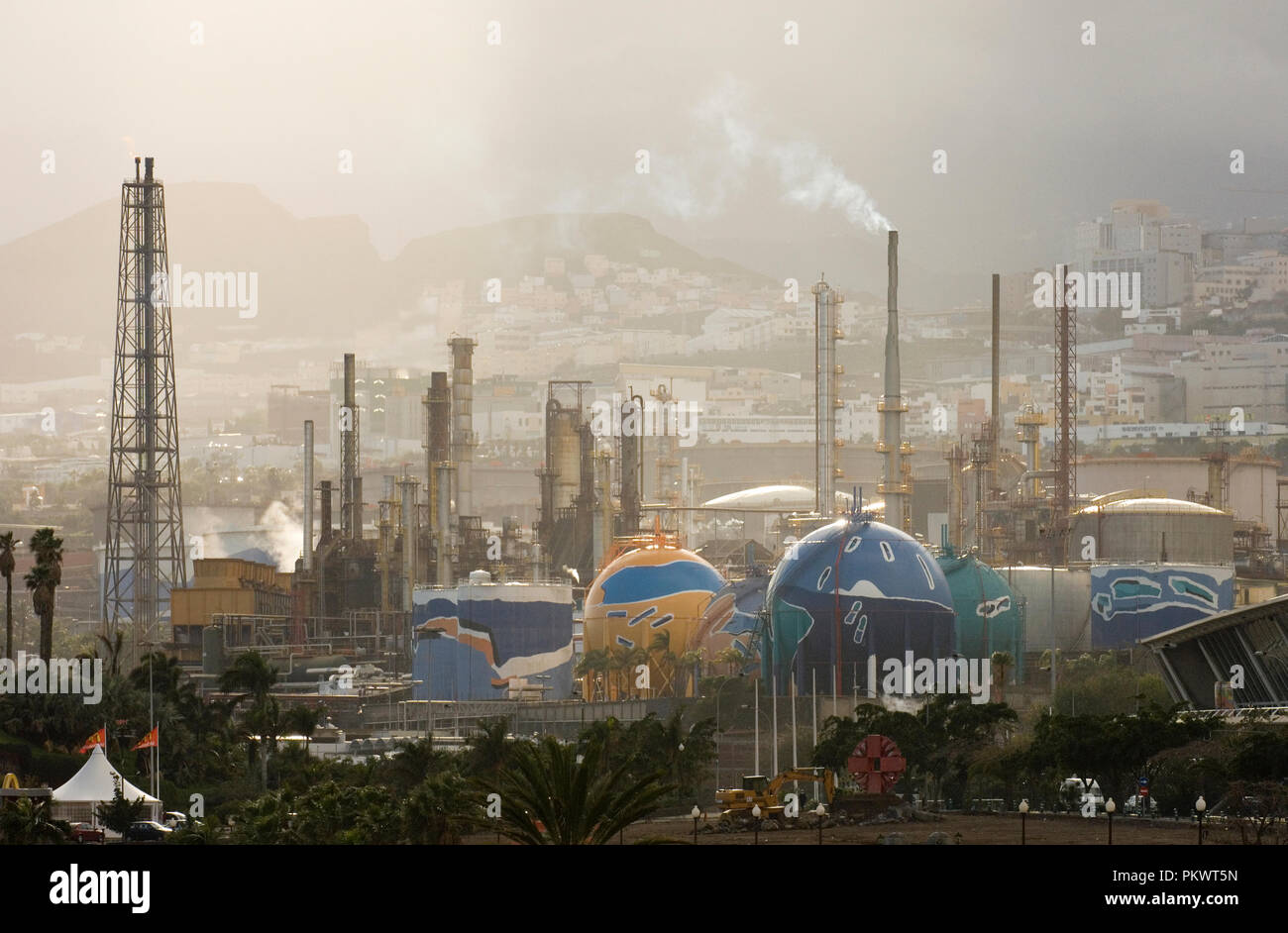 CESPA oil refinery in the city centre of Santa Cruz de Tenerife, Canary ...