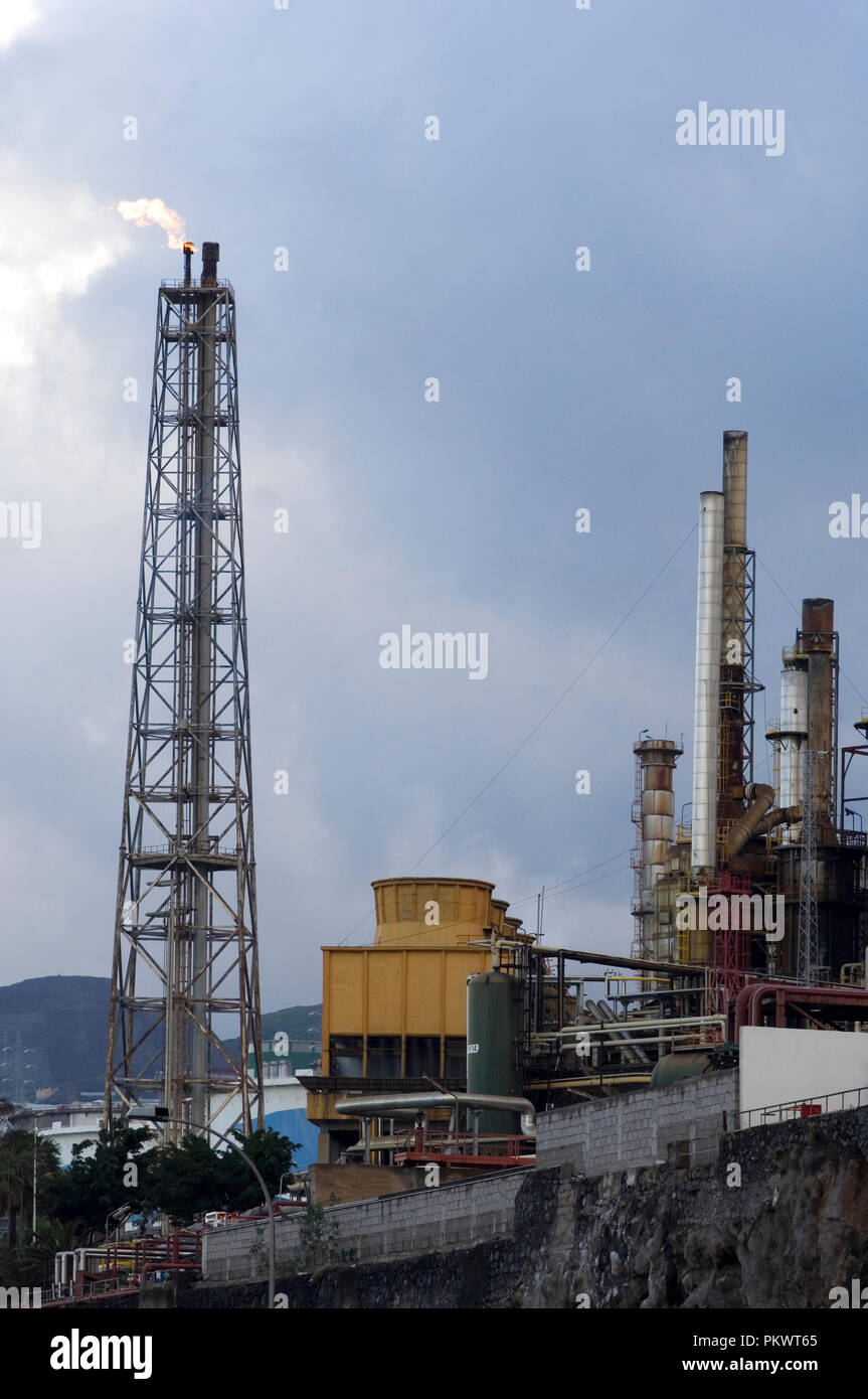 CESPA oil refinery in the city centre of Santa Cruz de Tenerife, Canary ...