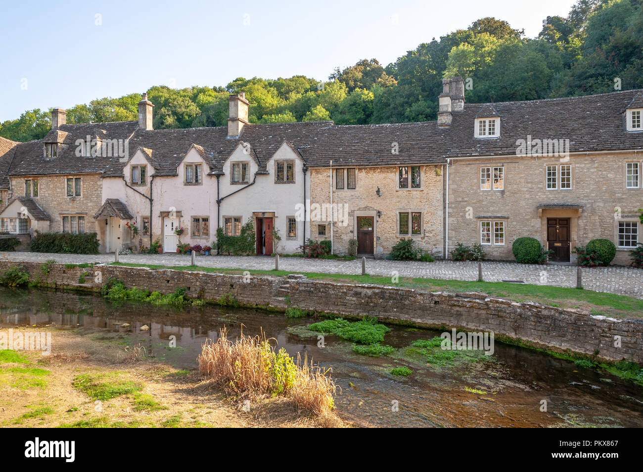 Castle combe bridge hi-res stock photography and images - Alamy