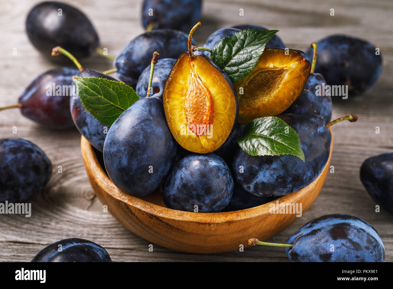Closeup plate full fruits hi-res stock photography and images - Alamy