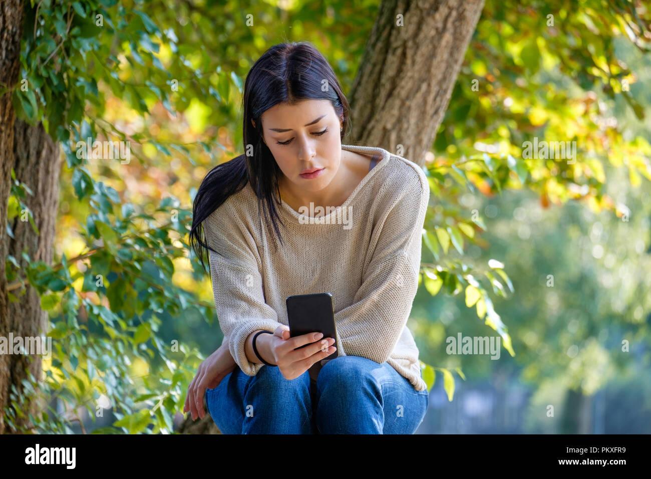 Internet loneliness hi-res stock photography and images - Alamy