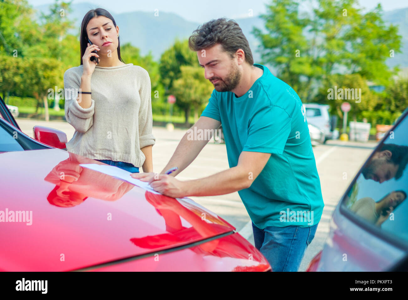 Car accident damage hi-res stock photography and images - Alamy