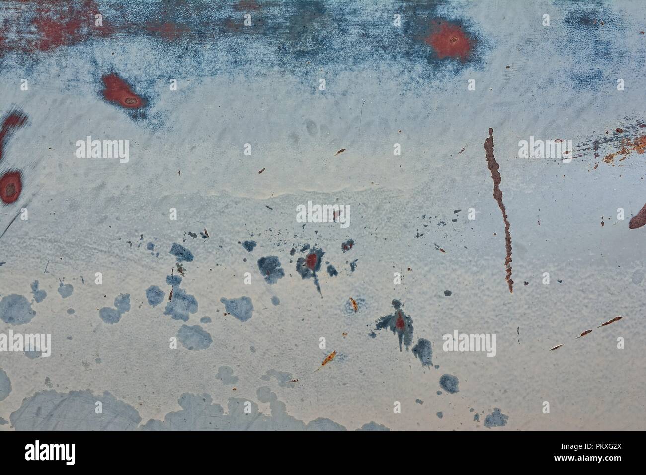 Damaged metal sheet hi-res stock photography and images - Alamy