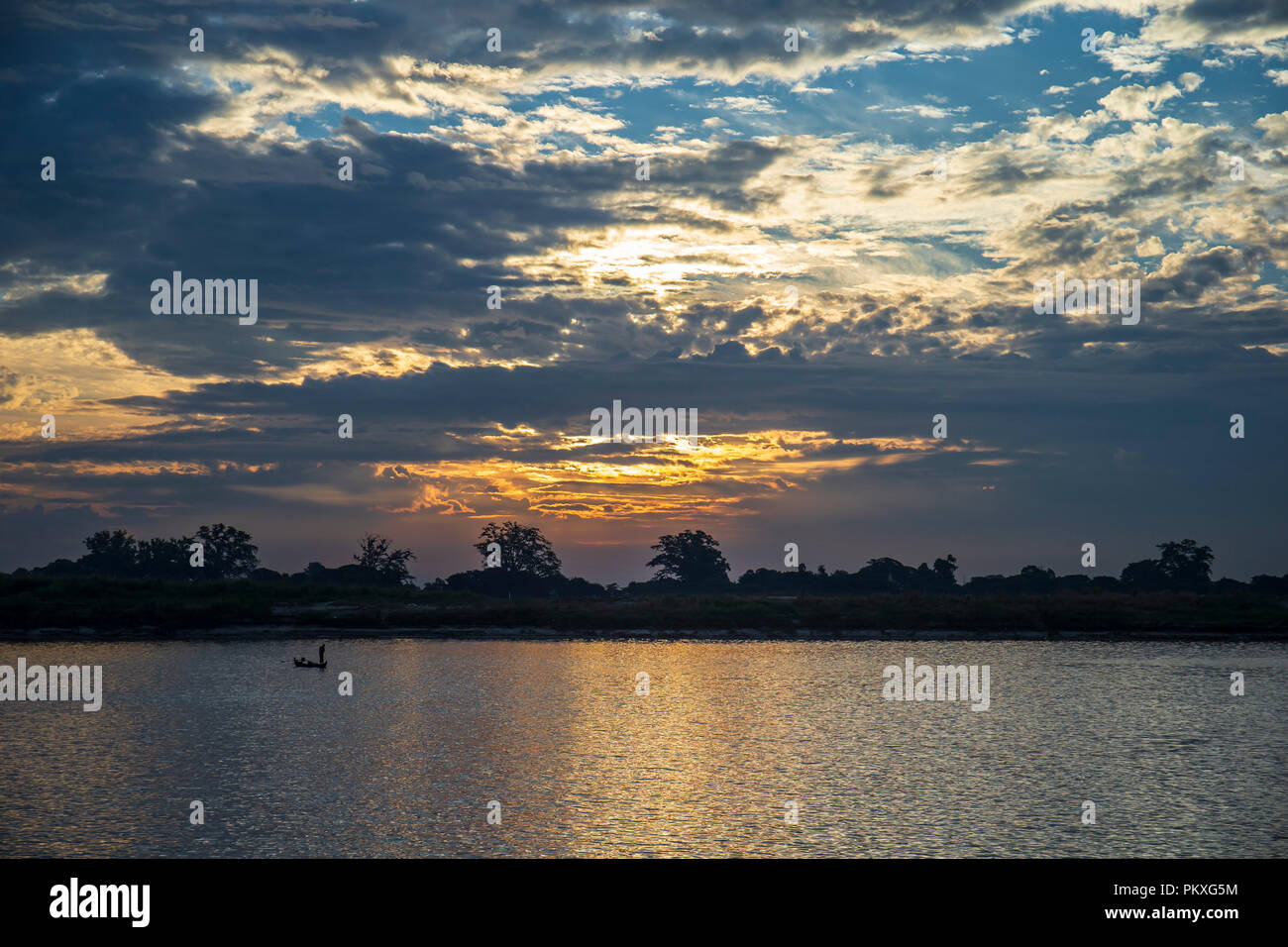 Irrawaddy delta hi-res stock photography and images - Alamy