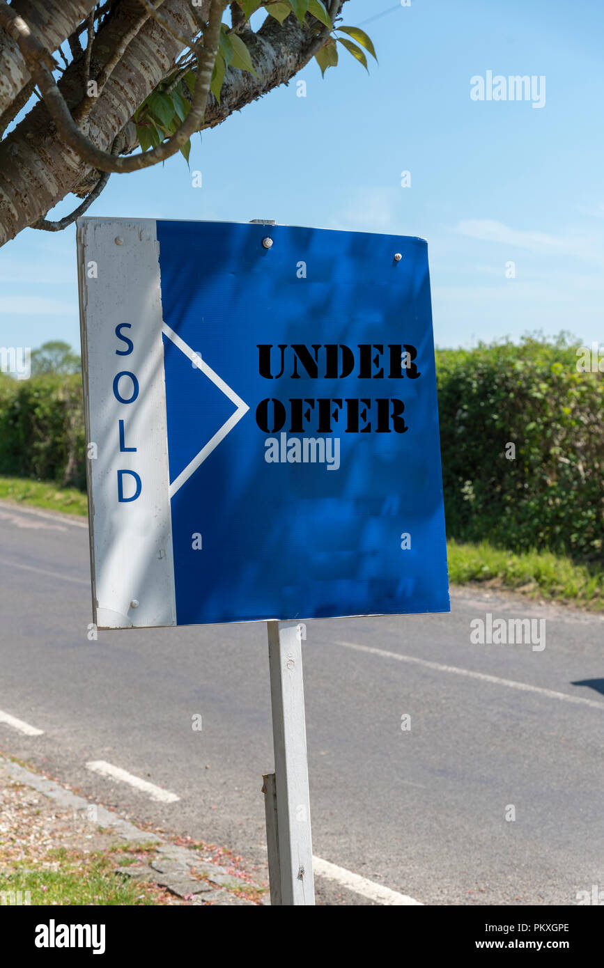 Property for sale board boards hi-res stock photography and images - Alamy