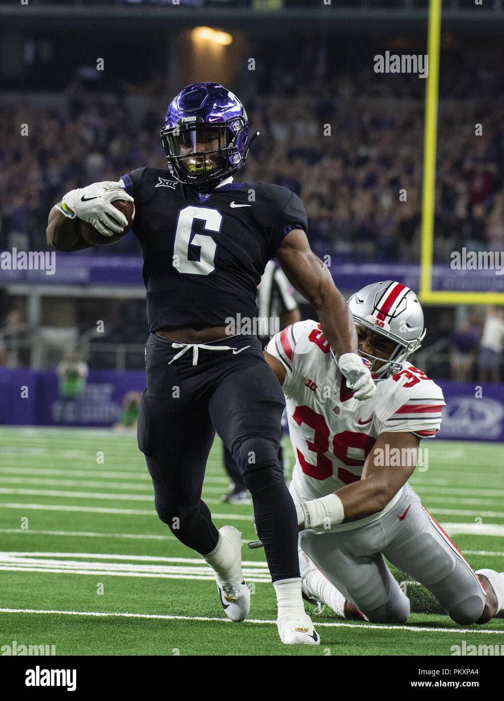 Darius anderson hi-res stock photography and images - Alamy