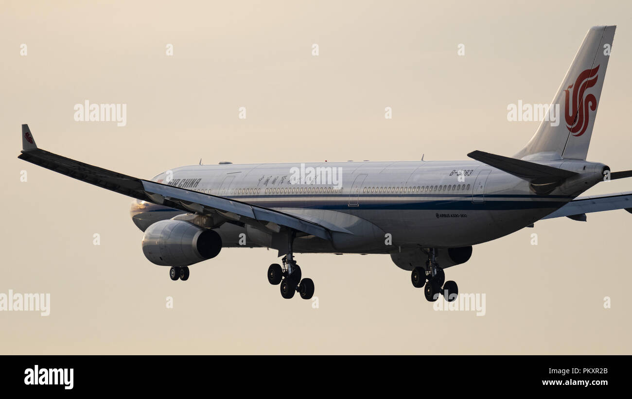 Airbus a330 with winglets hi-res stock photography and images - Alamy
