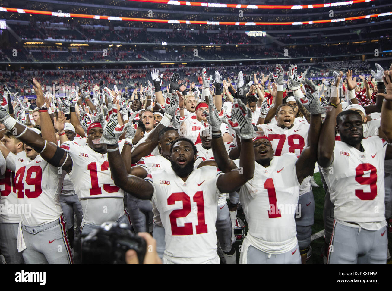 Arlington, Texas, USA. 15th Sep, 2018. Players and fans singing the ...